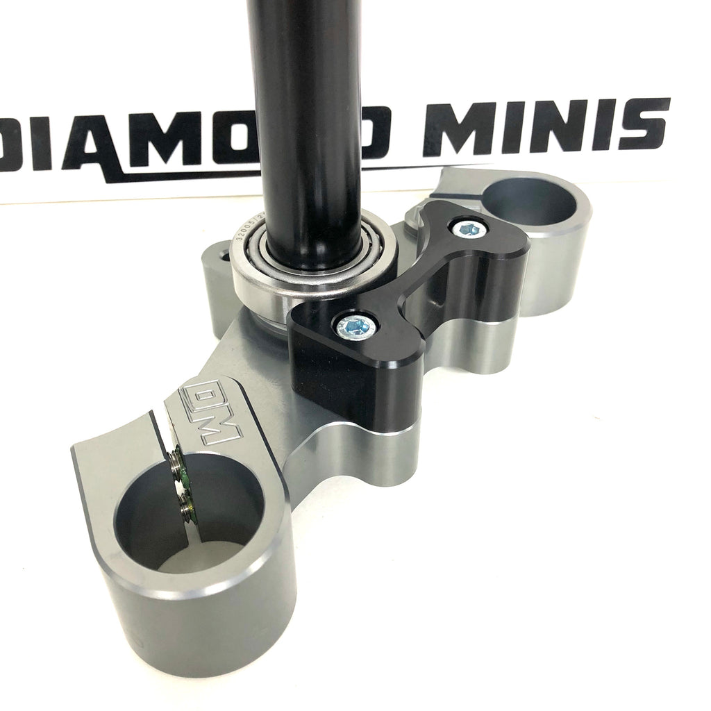 CRF110 Triple Clamp Set – Diamond Minis